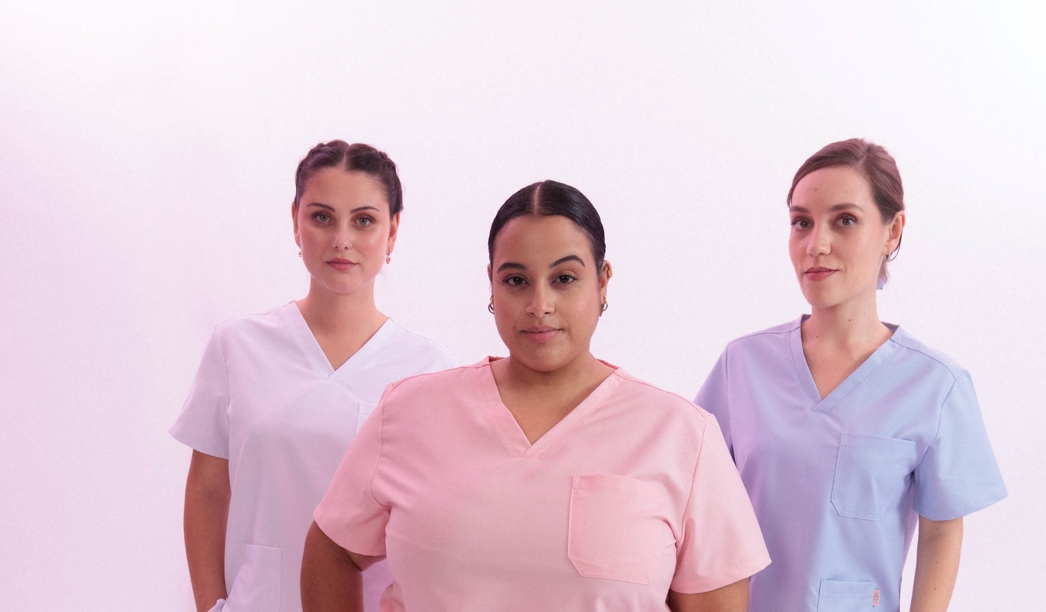 CARE ANGELS | Uniformes con alas – Enfermera en apuros